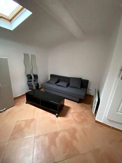 Appartement 2 pièces à louer - Arènes, Nîmes