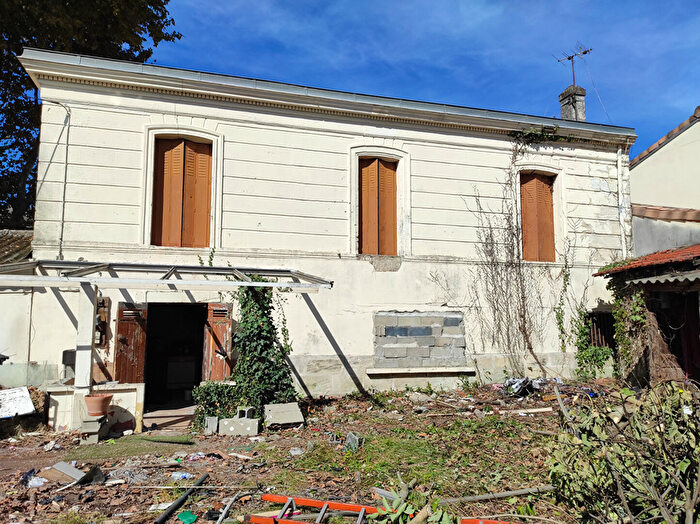 Maison à vendre - Floirac, Centre-ville, Monte Christo - 4 pièces - 2 chambres