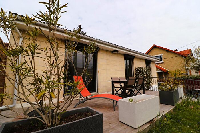 Maison à vendre - Chatou, Est - 6 pièces - 4 chambres