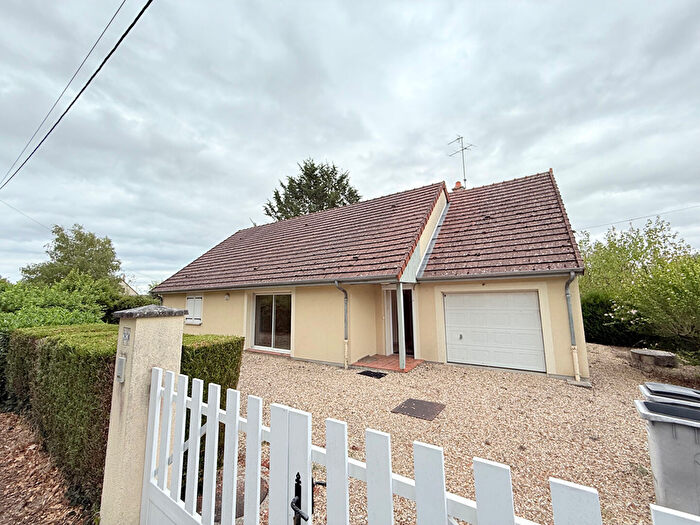 Maison à vendre - Mehun-sur-Yèvre - 5 pièces - 3 chambres