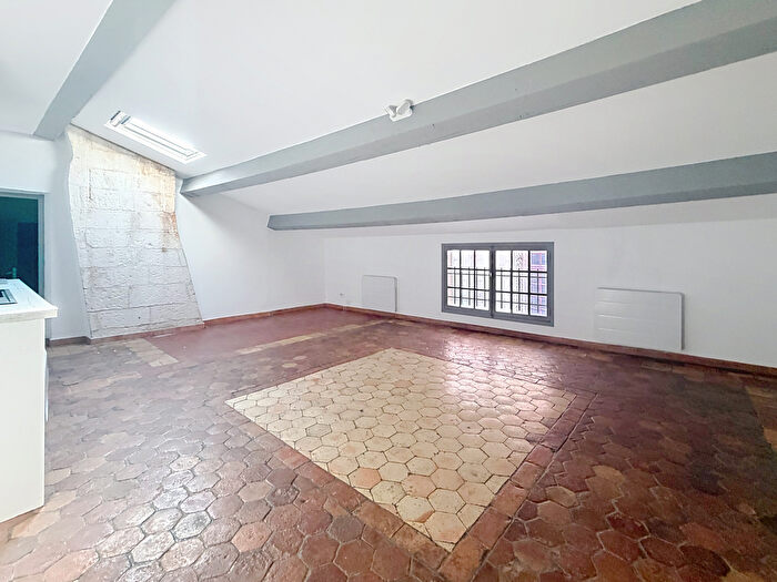 Appartement 3 pièces à Beaucaire, Centre-ville, à vendre
