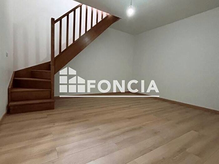 Appartement à louer - Peripherie, Nangis - 1 pièce