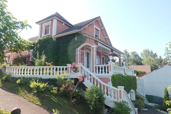 Maison à vendre - Abrest - 6 pièces - 4 chambres