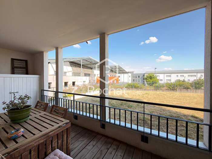 Appartement 2 pièces à vendre - Vénissieux, Charles Perrault