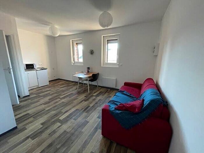 Appartement à louer - Centre Ville, Saint-Quentin - 1 pièce