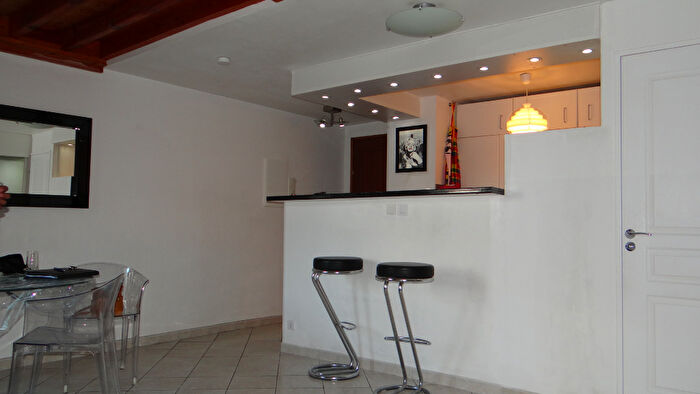 Appartement à louer - Vigneux-sur-Seine, Gros Buisson, Gare - 2 pièces - 1 chambre