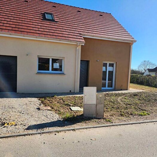 Maison à louer - Neufchâtel-en-Saosnois - 4 pièces - 3 chambres