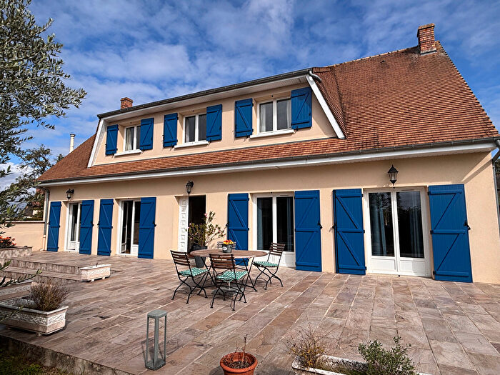 Hennezis : Maison 6 pièces à vendre