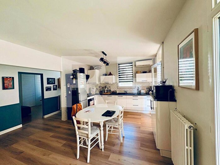 Appartement à vendre - Nîmes, Gare - 3 pièces - 2 chambres