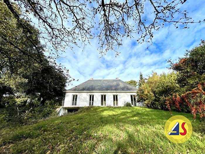 Maison à vendre - Saint-Aignan-Grandlieu - 6 pièces - 4 chambres