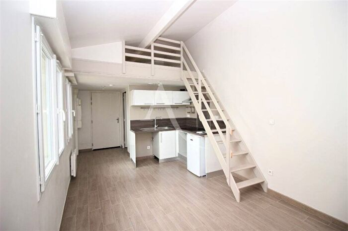 Appartement 1 pièce à louer - Gare, Poissy