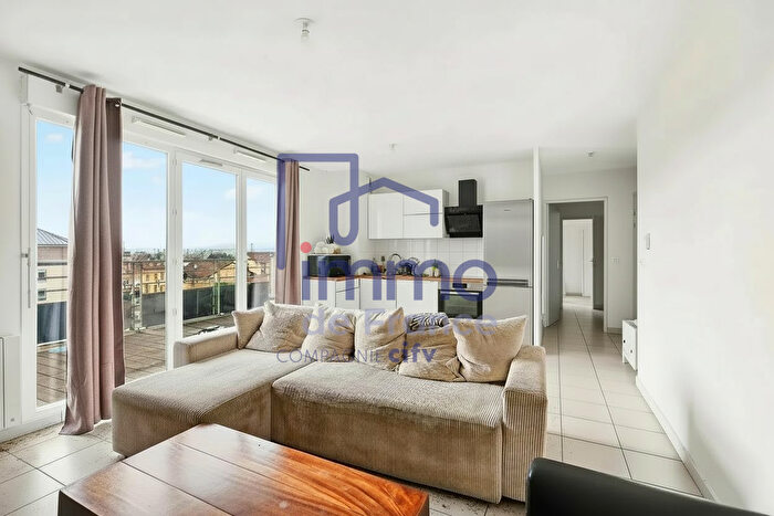 Appartement à vendre - Décines-Charpieu, Bonneveau - 3 pièces - 2 chambres