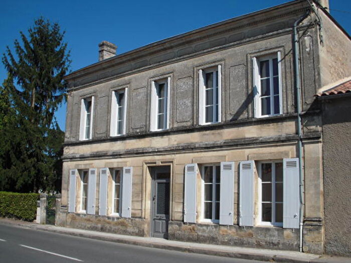 Salignac : Maison 6 pièces à louer