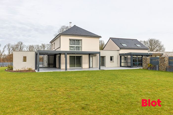 Maison à vendre - La Guerche-de-Bretagne - 5 pièces - 4 chambres