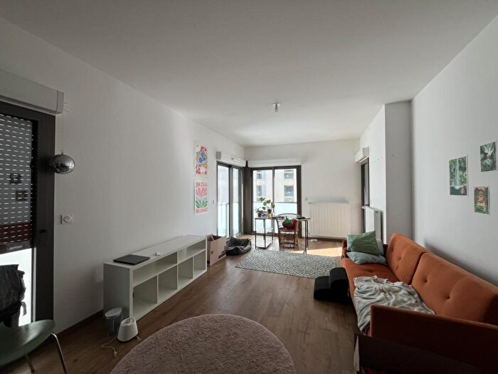 Appartement à louer - Bordeaux, La Bastide - 3 pièces - 2 chambres