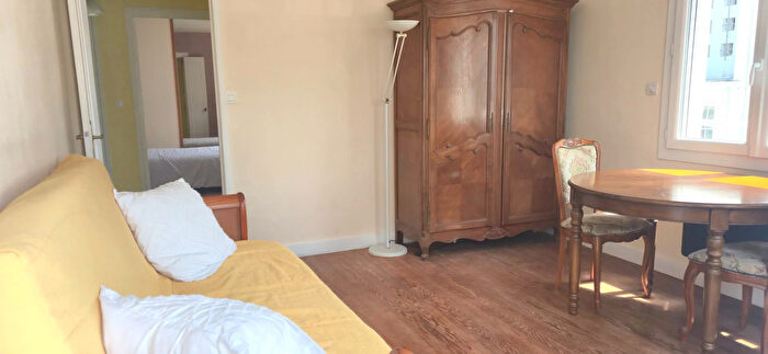 Appartement à vendre - Royan, Centre-ville - 2 pièces - 1 chambre