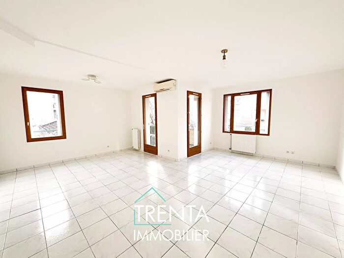 Appartement à vendre - Eybens - 4 pièces - 3 chambres