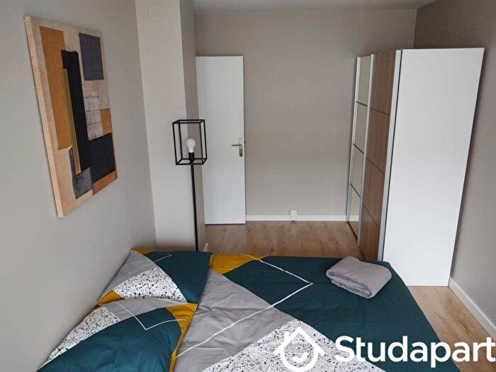 Appartement à louer - Bourgogne, Les Ulis - 1 pièce - 1 chambre
