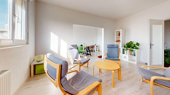 Appartement à louer - Mulhouse, Haut-Poirier - 2 pièces - 1 chambre