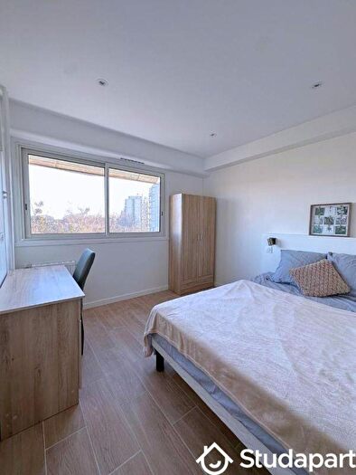 Appartement à louer - Biévre Poterne, Massy - 1 pièce - 4 chambres