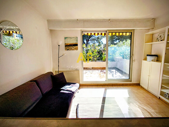 Appartement à vendre - Saint-Raphaël, Boulouris - 1 pièce