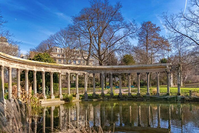Appartement à louer - Hoche-Friedland, Paris ème arrondissement - 2 pièces - 1 chambre