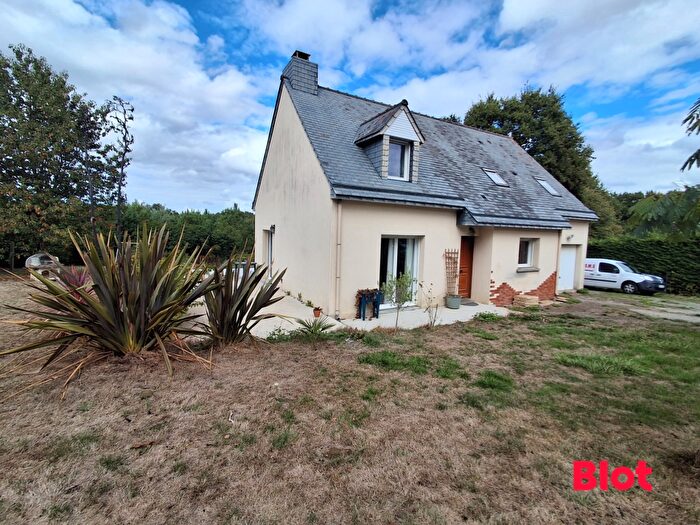 Saint-Pierre-de-Plesguen - Maison 5 pièces à vendre