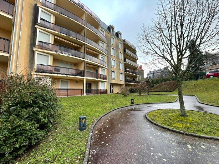 Appartement à louer - Centre Ville, Guéret - 3 pièces - 2 chambres