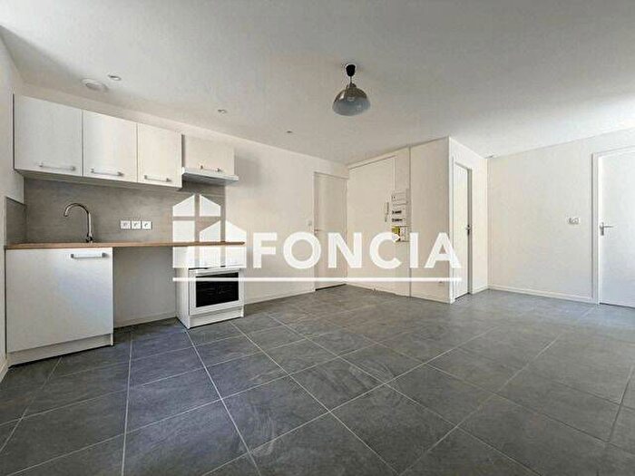 Appartement 2 pièces à Centre Ville, Cuxac-d'Aude, à louer
