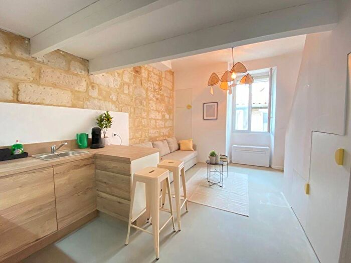 Carmes-Infirmieres-Thiers, Avignon : Appartement 2 pièces à louer