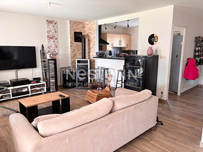Corné : Maison 7 pièces à vendre