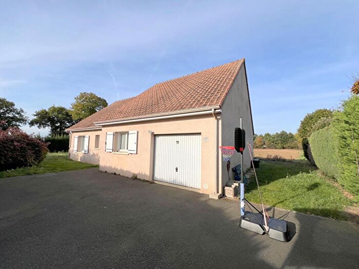 Maison à vendre - La Bazoge - 4 pièces - 3 chambres
