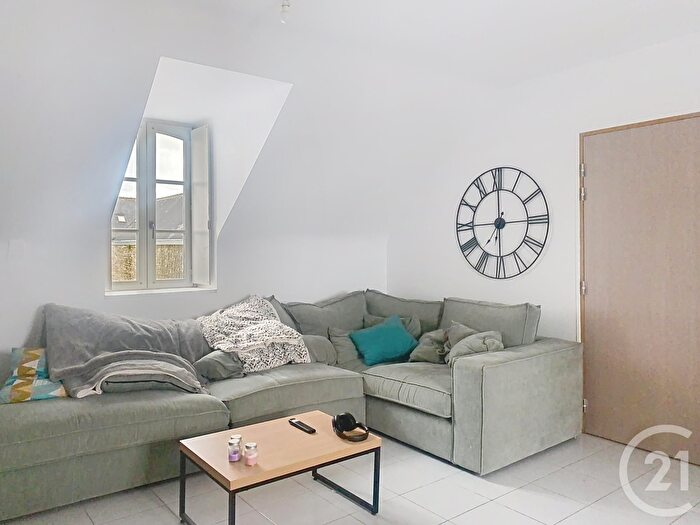 Appartement à louer - Dinan - 3 pièces - 2 chambres