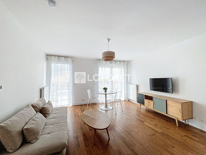 Courbevoie, Marceau République : Appartement 2 pièces à louer