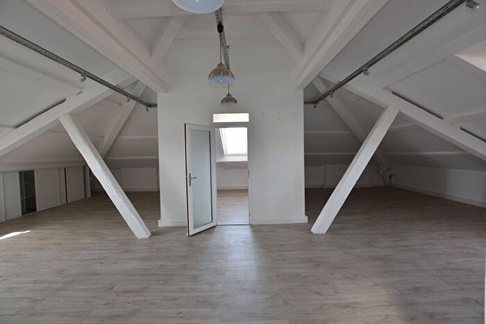 Appartement à louer - Centre Ville, Aix-en-Provence - 2 pièces - 1 chambre