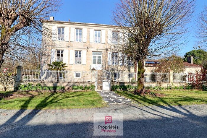 Maison à vendre - Rochefort, La Forêt Guérinau, Bois Bernard, Chargrinerie - 8 pièces - 5 chambres