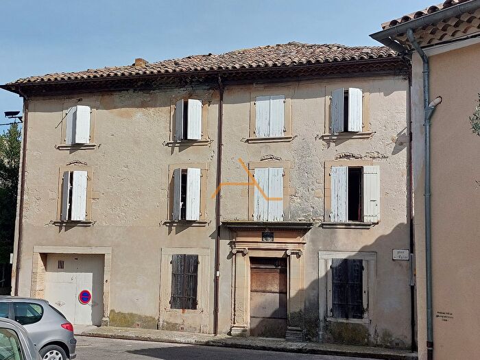 Maison à vendre - Taulignan - 13 pièces