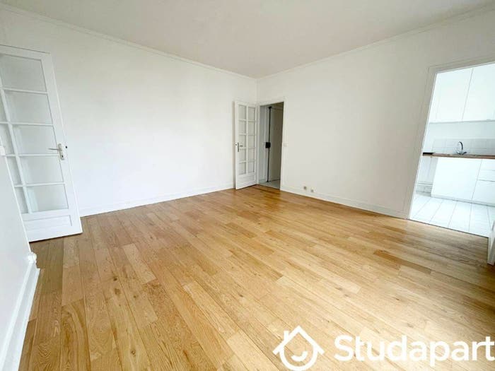 Faubourg du Temple-Hôpital Saint Louis, Paris 10ème arrondissement - Appartement 2 pièces à louer