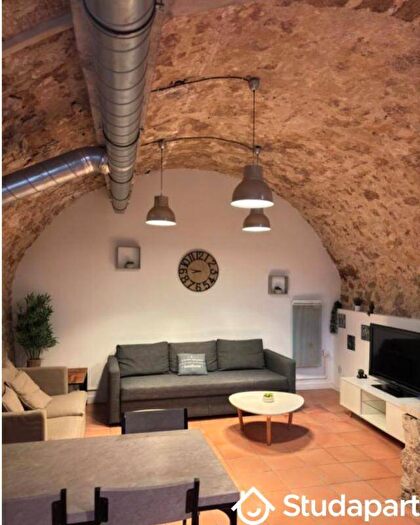 Centre Ville, Aix-en-Provence : Appartement 3 pièces à louer