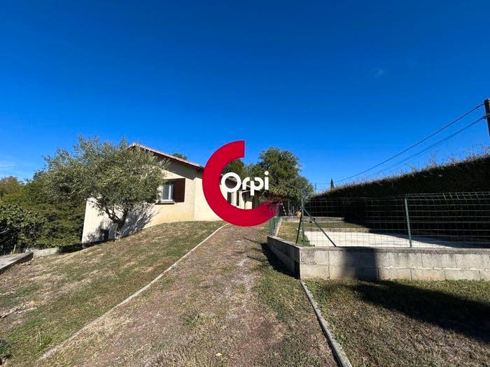 Assieu : Maison 4 pièces à louer