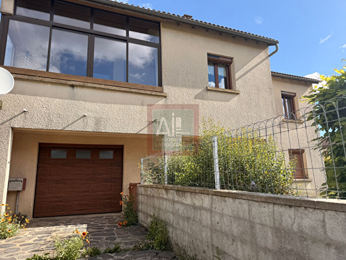Langogne : Maison 4 pièces à louer