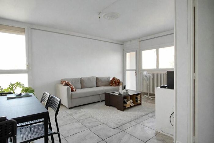 Salon-de-Provence, Canourgues - Appartement 3 pièces à louer