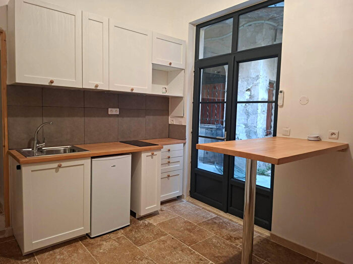 Appartement 1 pièce à Nîmes, Feuchères, à louer