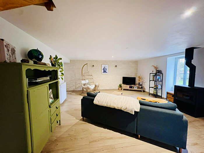 Maison à vendre - Les Brouzils - 6 pièces - 3 chambres