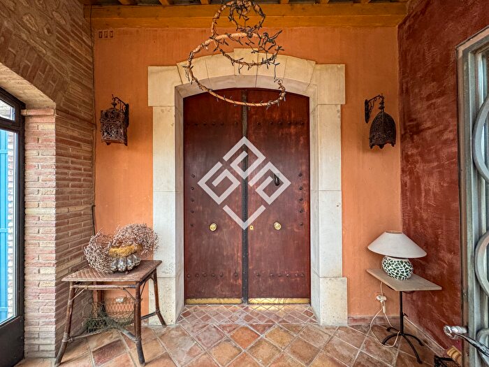 Maison à vendre - Perpignan, Les Jardins Saint-Jacques - 7 pièces - 6 chambres