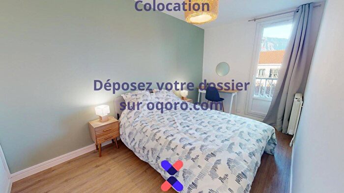 Appartement à louer - Le Murier-La Galochère, Saint-Martin-dHères - 5 pièces - 4 chambres