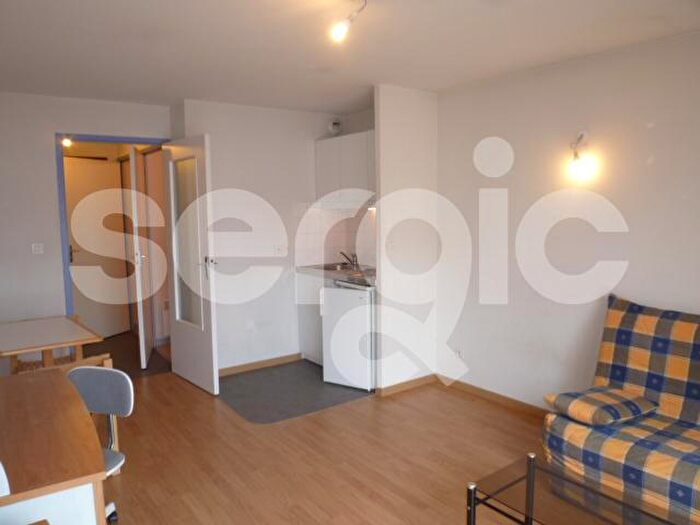 Appartement 1 pièce à louer à Olivet, Larry, Coin Rond, Lorette