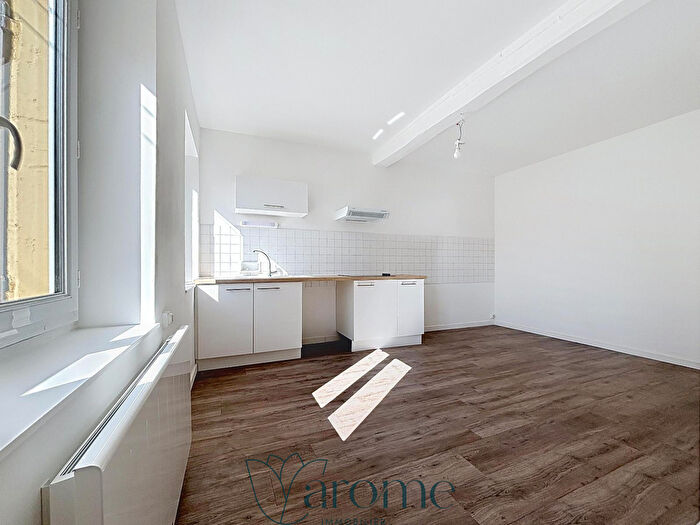 Appartement à louer - Bully - 3 pièces - 2 chambres