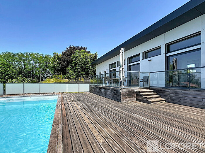 Bourgoin-Jallieu - Maison 6 pièces à vendre