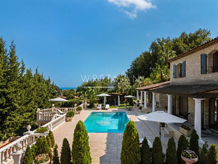 Maison 6 pièces à vendre - Cagnes-sur-Mer, Les Vallières, Le Malvan, Les Travails, La Combe
